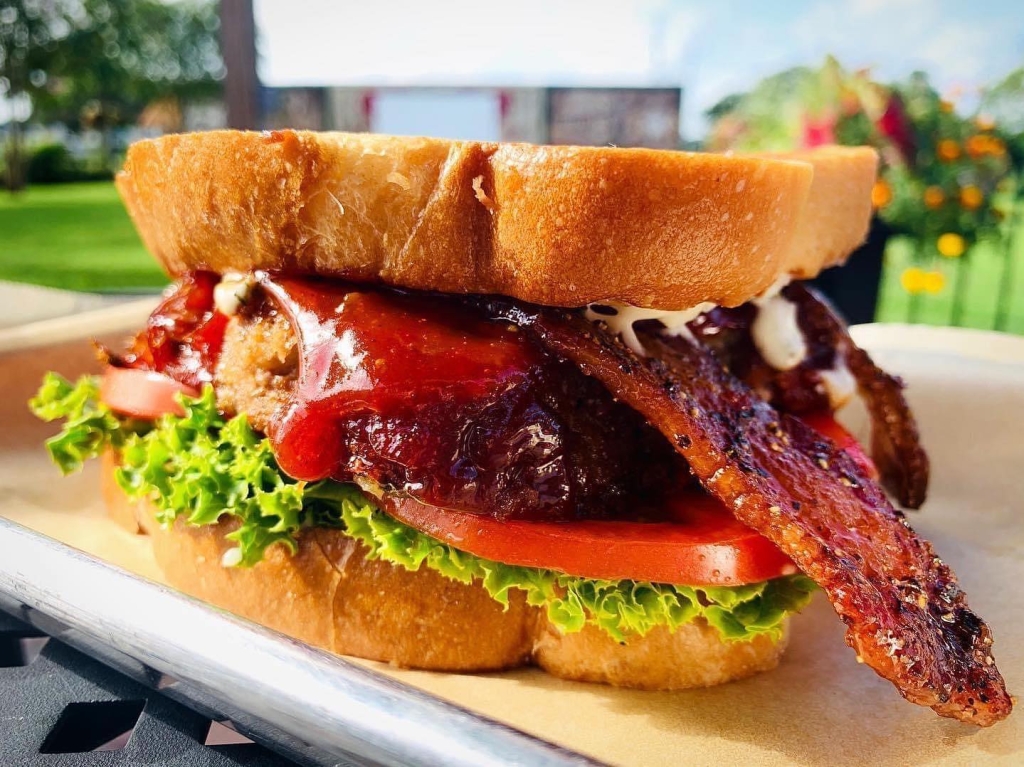 Best Restaurants Off the Beaten Path in Sebring, Florida